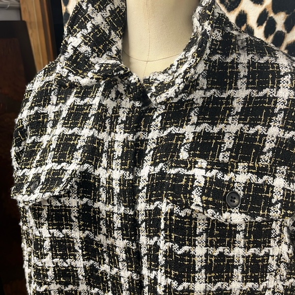 Marled | Jackets & Coats | Great Holiday Shaket Has Gold Threads With ...